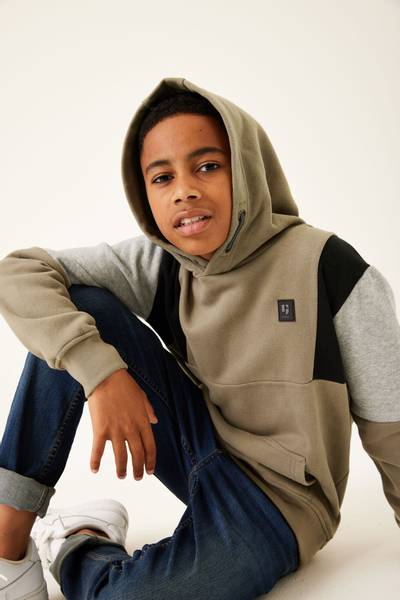 Hettegenser til gutt er et av de mest populære plaggene ...